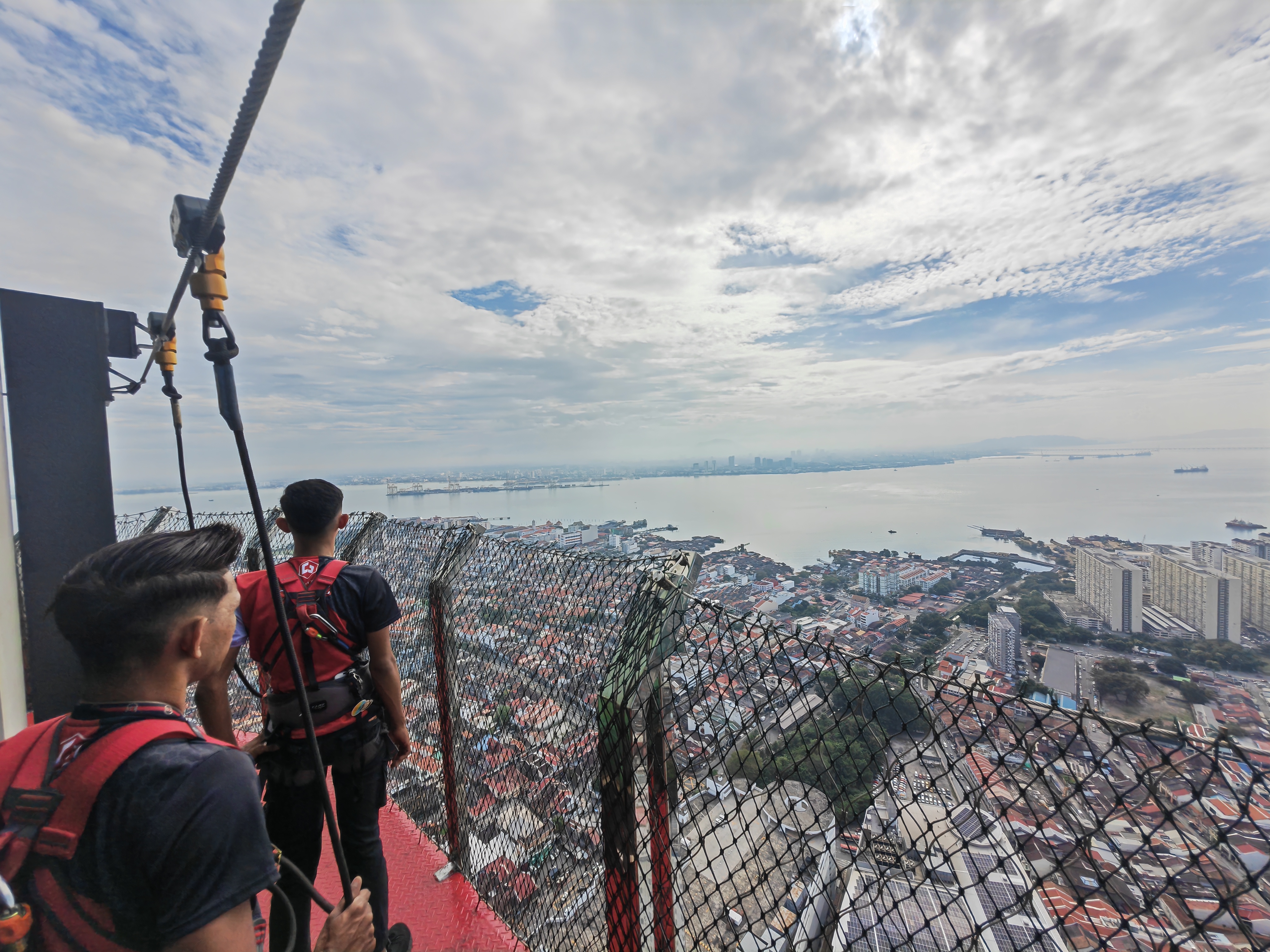 SkyBridge | THE TOP Penang Theme Park | Penang Highest Iconic Entertainment Tower